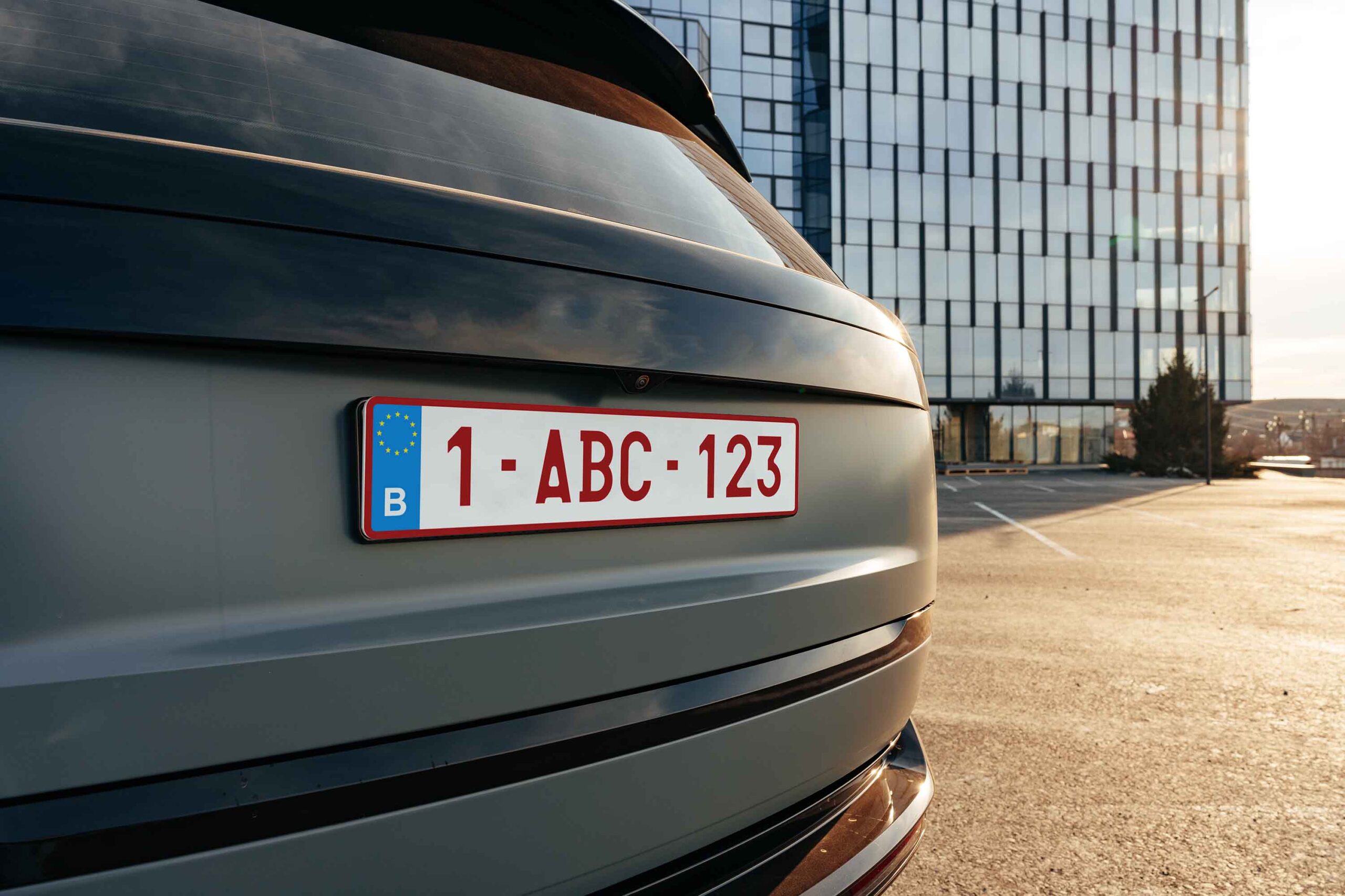 Wat moet u als automobilist doen om uw nummerplaat te schrappen? - Wegwijs